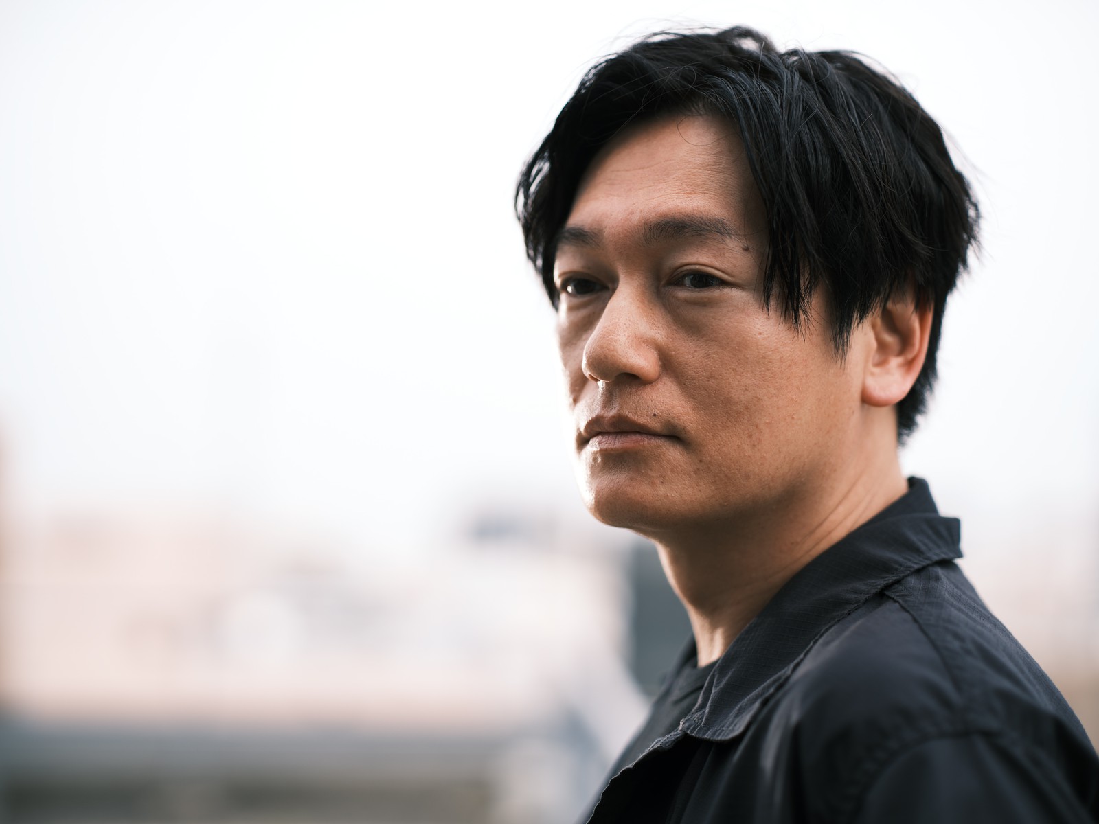 井浦 新「僕が常に自分をアップデイトするために考えていることは」 著名人 Leon レオン オフィシャルwebサイト