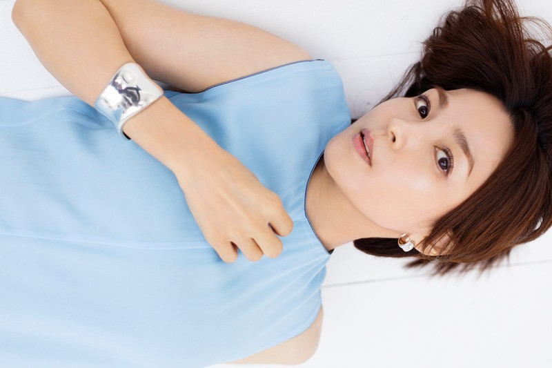 美しい人、国仲涼子さんまとめ。「育児中も肌と体型は絶対に管理しておかないと、とずっと思っていました」etc.全3本 | 著名人 | LEON ...